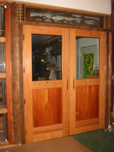 Etched glass shop doors with kanji :: Japanese Joinery - Family Photos ...