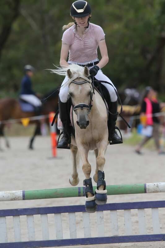 LPC_18_02_2024_0953 :: D Grade R1 18th February 2024 :: whythelongfaces